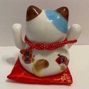 Accents | Japanese Lucky Money Cat With Moving Arm Neko Yakushi Kiln ...